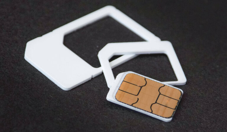 SIM, quale differenza tra Mini, Micro, Nano ed eSIM - TIM Magazine